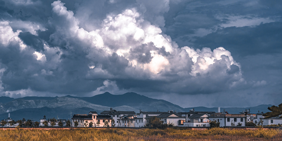 Building cloud-based community knowledge about machine learning to ...